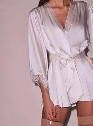FLEUR DU MAL Daphne Lace Angel Sleeve Robe