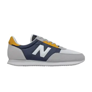 NEW BALANCE 720 Sneakers - Blue