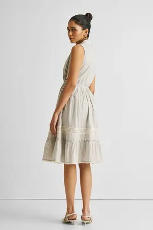 REISTOR Embroidered Drawstring Gathered Dress