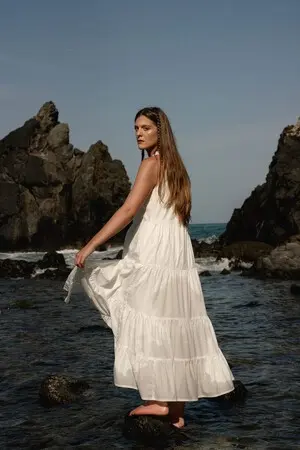 REISTOR Sleeveless Embroidered Tie Maxi Dress