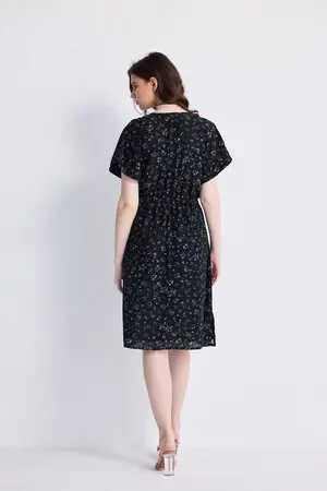 REISTOR Gathered Knee-length Dress