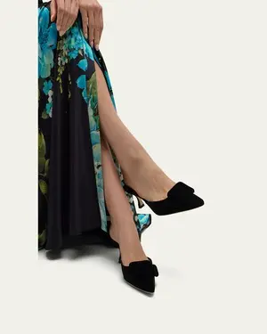 Manolo Blahnik Maysale Velvet Mule Pumps - Black