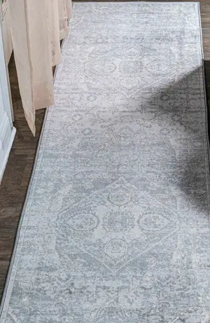 JONATHAN Y Modern Persian Vintage Medallion Area Rug - Gray