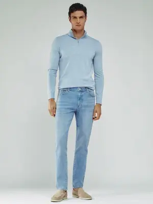 Men's Light Blue Jeans