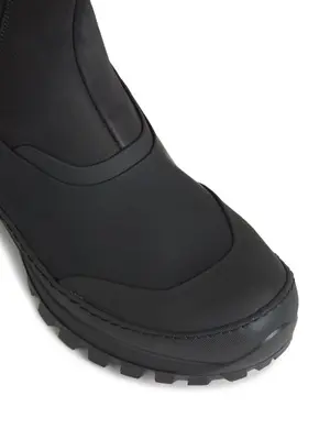 COMMON PROJECTS Leather Ankle Boots