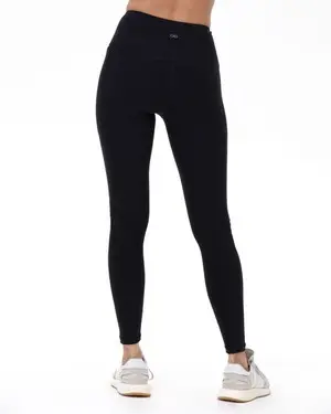 REBODY Phoenix Fleece Pocket Legging - Warm Black
