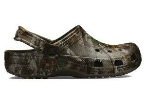 CROCS Classic Clog Edge Camo - Walnut