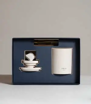 OLFACTIF Capricorn Log Fire Candle