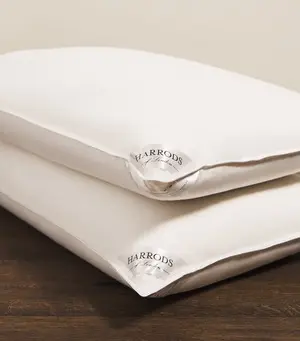 Harrods Soft 90% Hungarian Goose Down Pillow