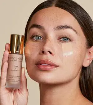 MZ SKIN Tint & Protect Skin Perfecting Spf Tinted Moisturiser