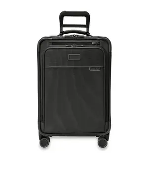 Briggs & Riley Baseline Essential Carry-on Expandable Spinner Suitcase