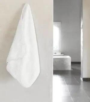 GRACCIOZA Grand Egoist Bath Towel