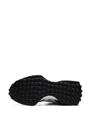 NEW BALANCE 327 Sneakers - Black
