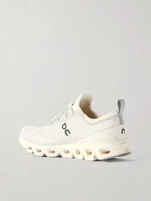 On X Z5 Sneakers