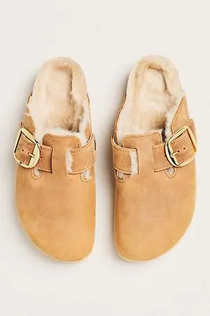 BIRKENSTOCK Boston Big Buckle Shearling Clogs - Cognac