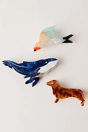 Free People Wild Animal Claw Clip Blue Whale