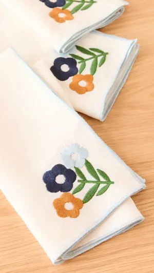 MISETTE Floral Embroidered Linen Napkins Set Of 4 - Floral/dark Blue