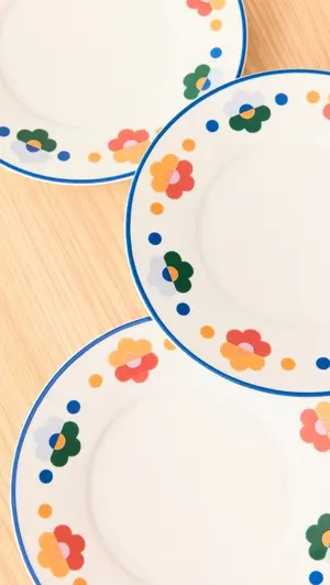 MISETTE Salad Plates Set Of 4