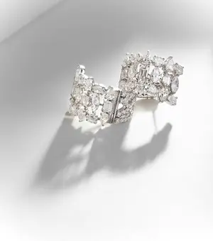 KAMYEN Art Deco 18kt White Gold Diamond Earrings