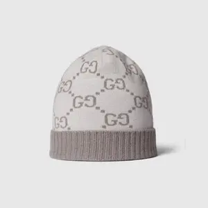 Gucci Gg Cashmere Jacquard Beanie - Grey