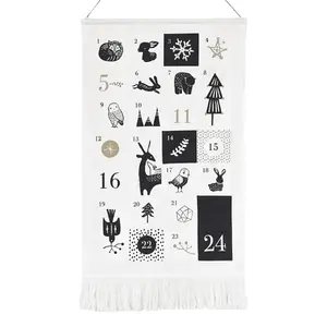 WEE GALLERY 24 Pocket Advent Calendar Winter Animals - Black/gold And White