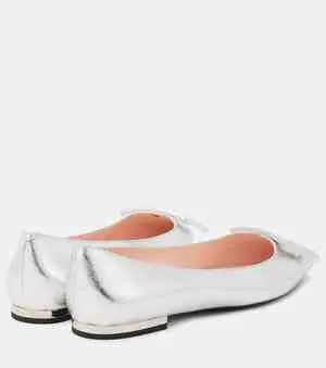 ROGER VIVIER Metallic Leather Ballet Flats - Silver