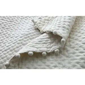 MATOUK Margaret Silk Quilt, Full/queen - Abalone
