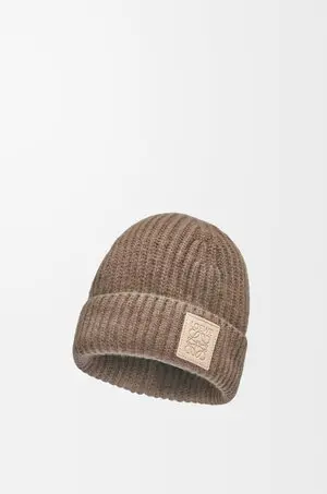 Loewe Beanie In Cashmere - Beige