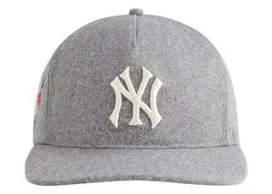 Kith 47 New York Yankees Wool Rose Hitch Snapback - Statue