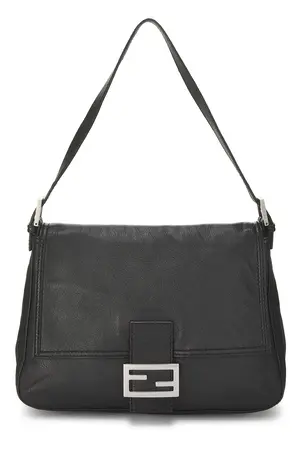 Fendi Grained Leather Mama Bag With Ff Buckle - Black