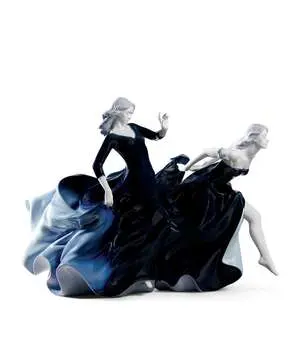 LLADRO Night Approaches Figurine - Blue