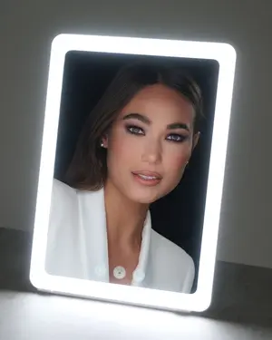 ILIOS LIGHTING Slim Rechargeable Makeup Mirror - No Color