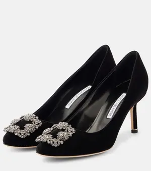 Manolo Blahnik Hangisi 70 Embellished Velvet Pumps - Black