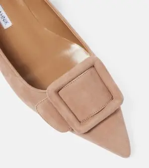 Manolo Blahnik Maysale Suede Ballet Flats - Neutrals