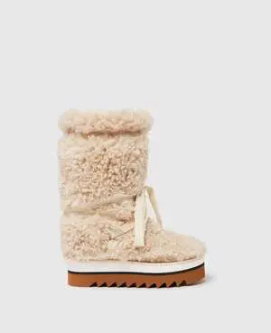 Stella McCartney Sneak-elyse Plush Teddy Snow Boots - Cream