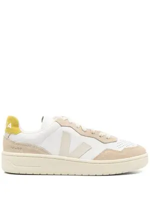VEJA V-90 Sneakers - White