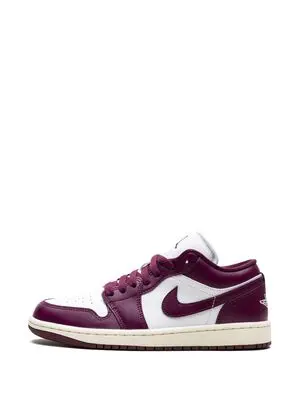 JORDAN 1 Low Sneakers - Purple