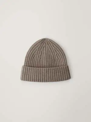 LISA YANG Beanie - Truffle