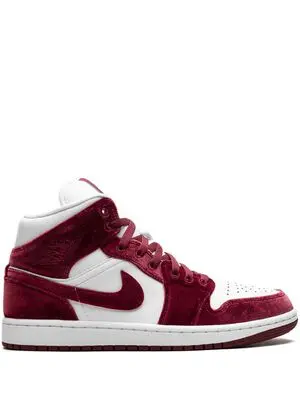 Nike Jordan Flat Sneakers For Women