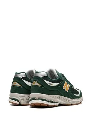 NEW BALANCE 2002r Exclusive Sneakers - Green