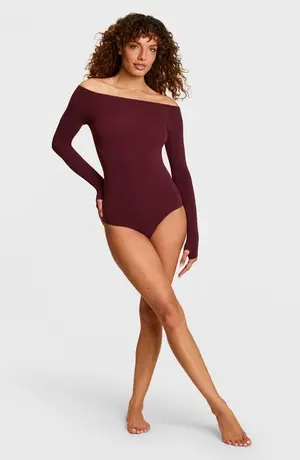 Commando Off-the-shoulder Ballet Bodysuit - Raisin