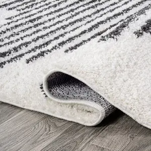 JONATHAN Y Elm Diamond Stripe Geometric Shag Area Rug - White/gray