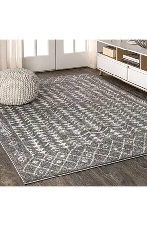 JONATHAN Y Ziri Moroccan Geometric Area Rug - Gray/cream
