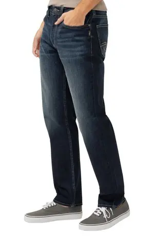 SILVER JEANS CO. Eddie Athletic Fit Tapered Jeans