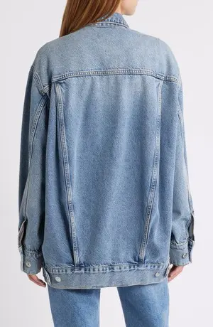 FRAME The Extended Denim Trucker Jacket