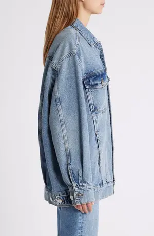 FRAME The Extended Denim Trucker Jacket
