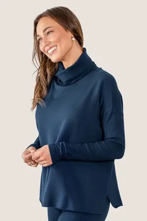 JJWINKS Light Hug® Bra-free Fleece Turtleneck - Navy