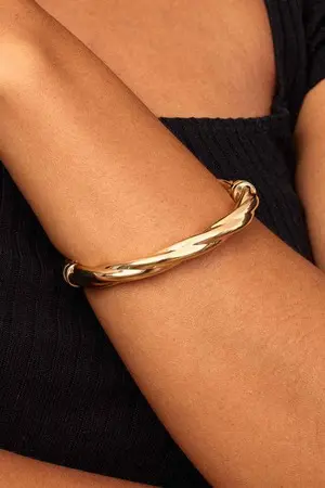 ORADINA 14k Gold Bangle - Yellow Gold