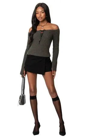 EDIKTED Off The Shoulder Knit Shirt