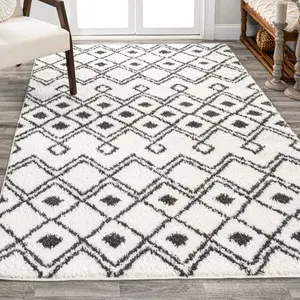 JONATHAN Y Caimari Moroccan Diamond Shag Area Rug